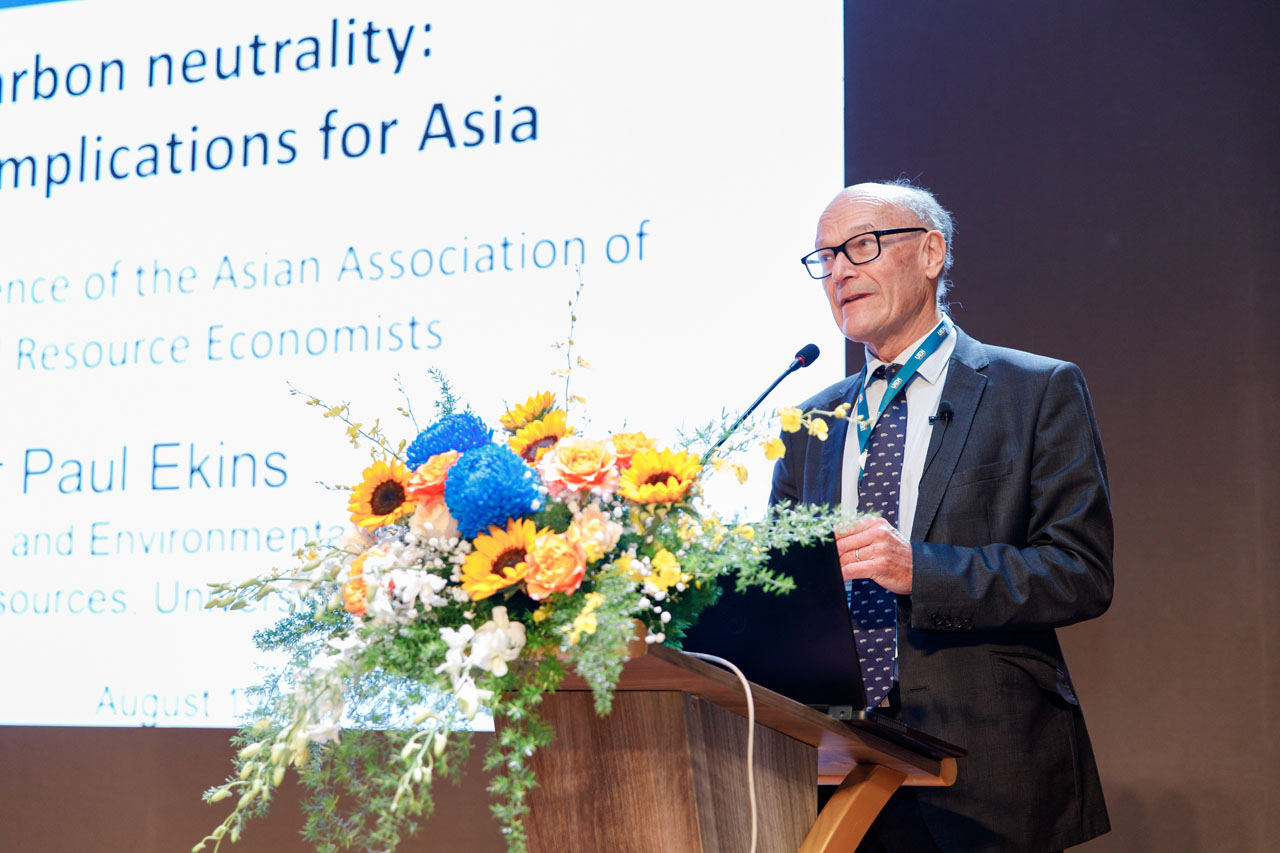 Measures for carbon neutrality tabled at UEH’s int’l conference - The ...