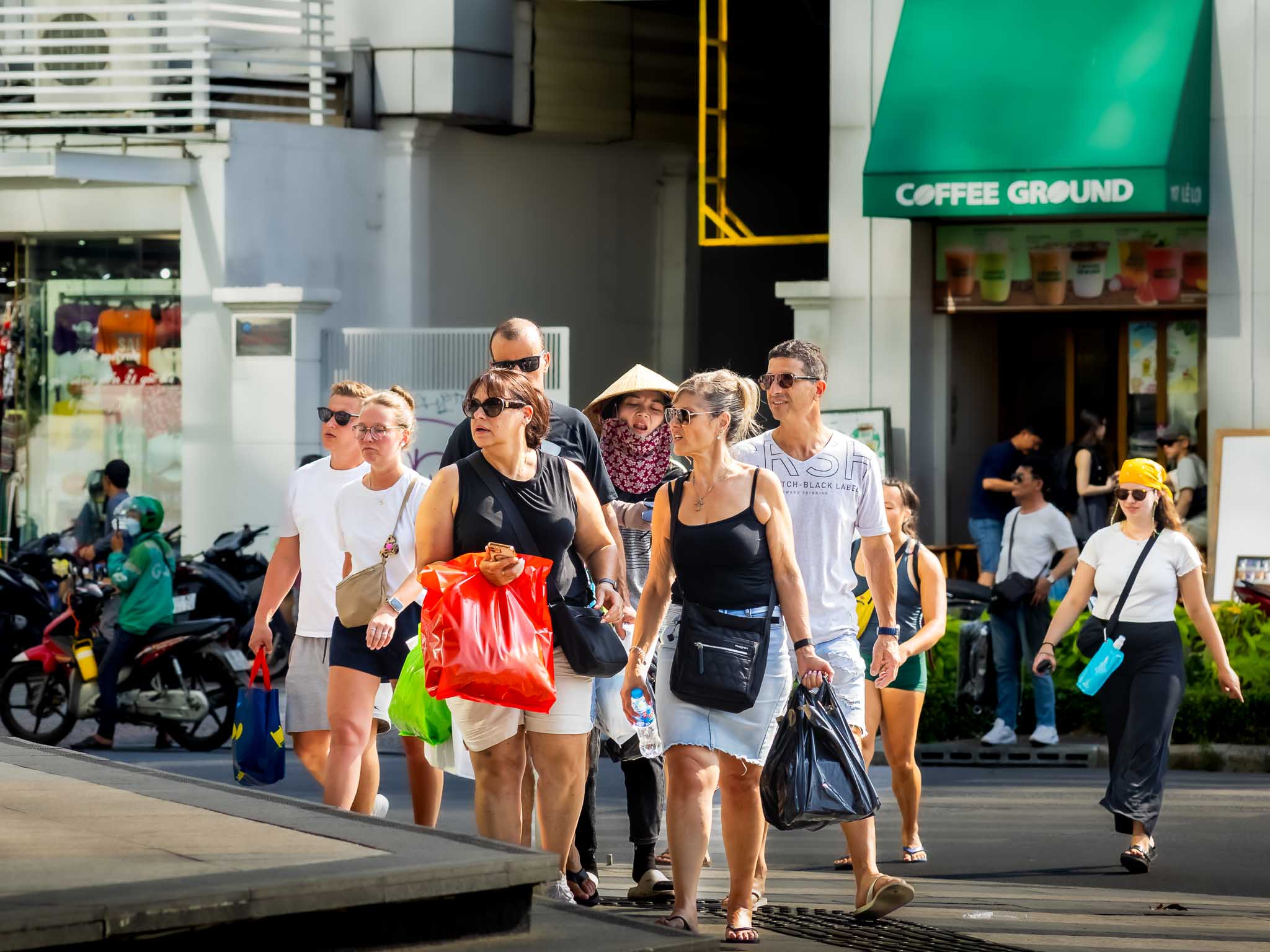 Around 1.4 million foreign tourists arrive in HCMC in Q1 - The Saigon Times
